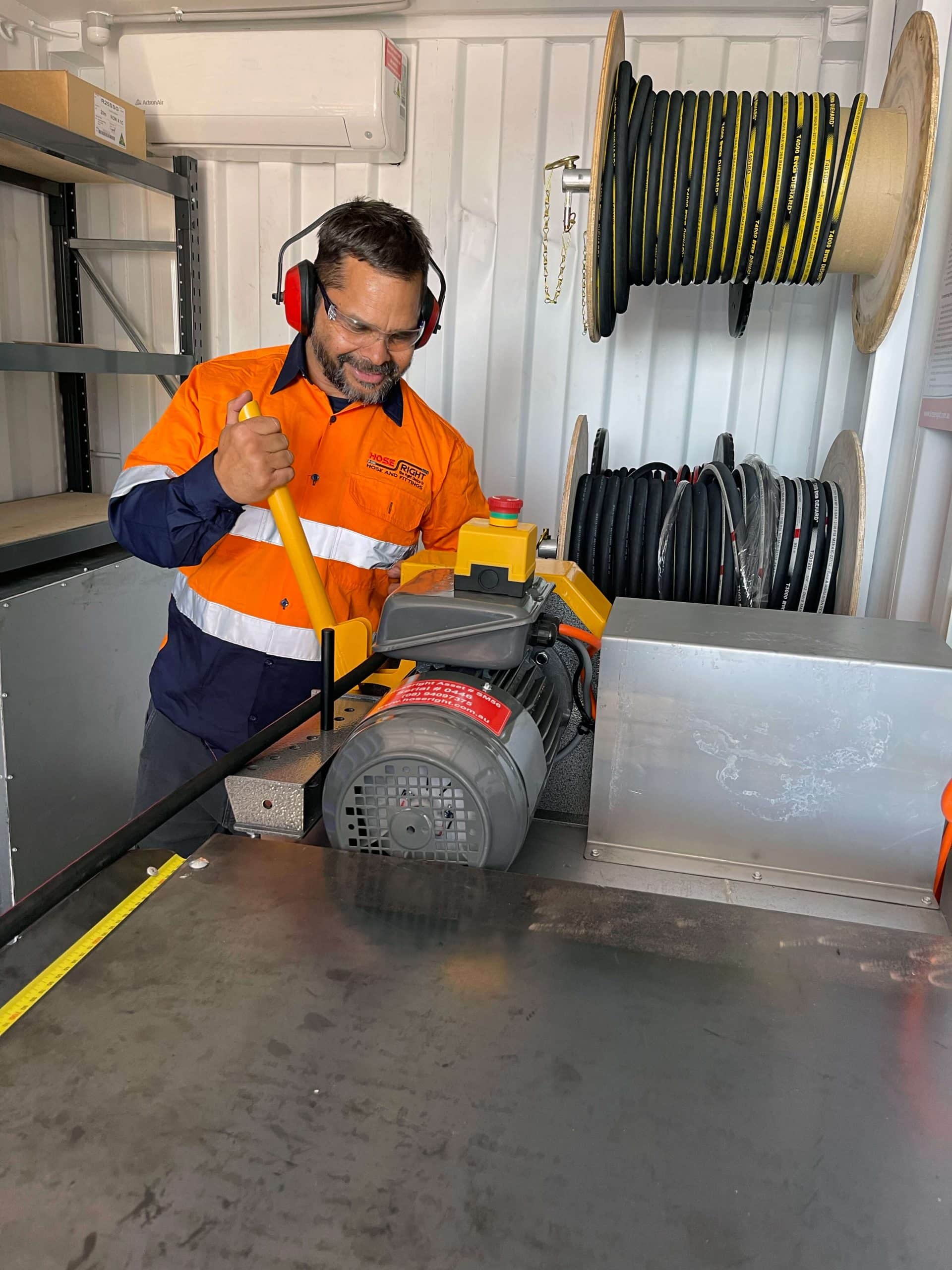 On-Site Hydraulic Hose Containers | Hoseright